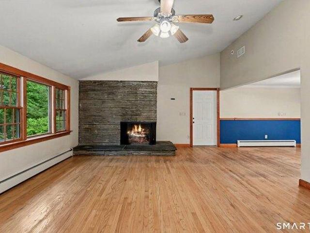 house with 4 bedroom, Weston CT ES103124915