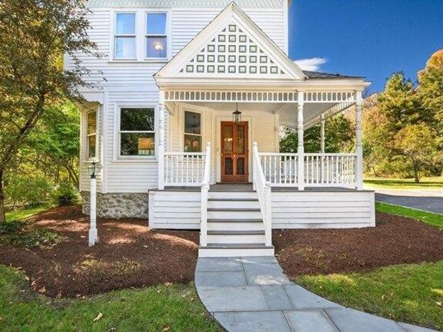 house with 4 bedroom, Weston MA DLS102314731