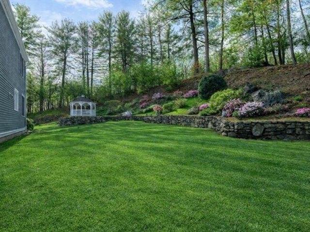 house with 4 bedroom, Weston MA ES103073149