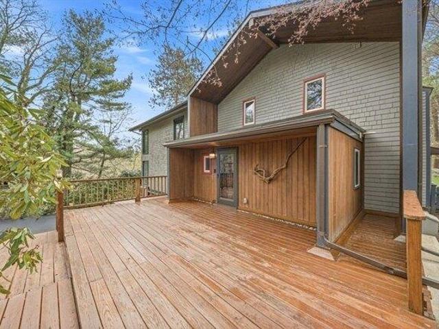 house with 4 bedroom, Weston MA ES104115173