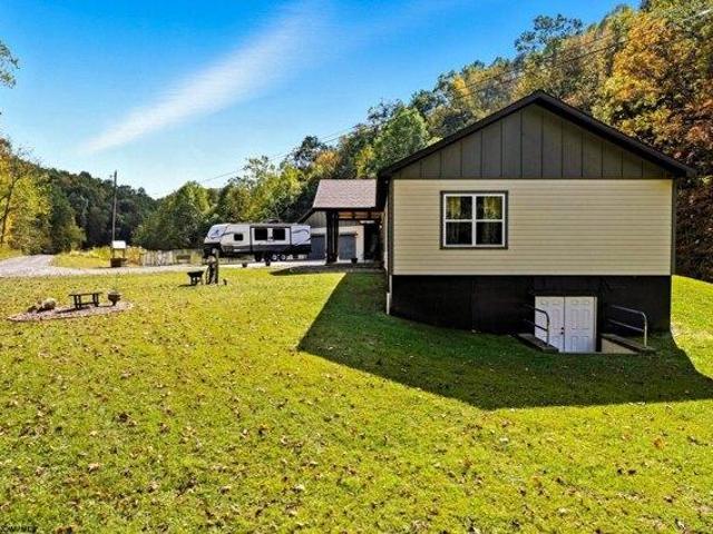 house with 4 bedroom, Weston WV ES104907865