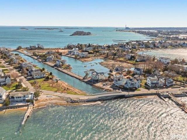 house with 4 bedroom, Westport CT DLS101633636
