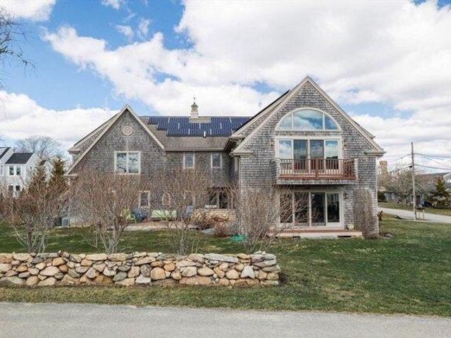 house with 4 bedroom, Westport MA ES103035557