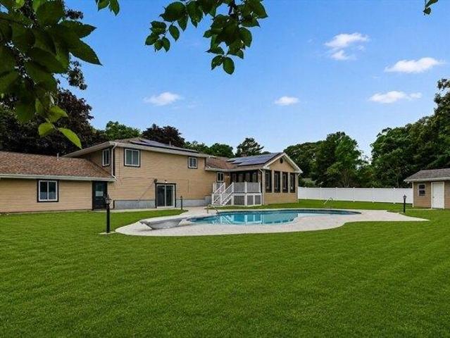 house with 4 bedroom, Westport MA ES104761833