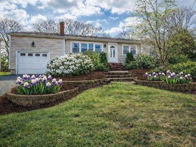 house with 4 bedroom, Westwood MA DLS102586699