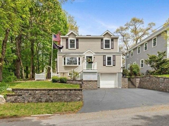 house with 4 bedroom, Westwood MA DS102447328