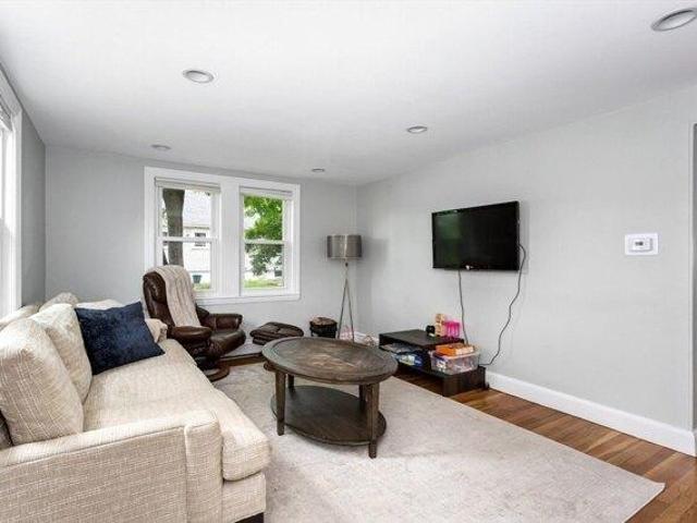house with 4 bedroom, Westwood MA DS103220866