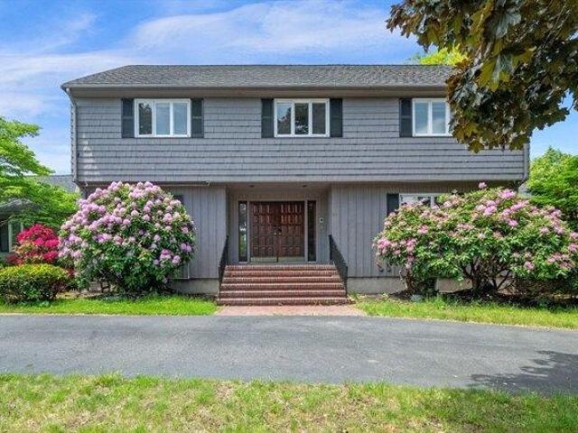 house with 4 bedroom, Westwood MA DS104008325