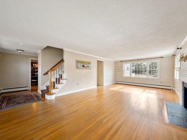 house with 4 bedroom, Westwood MA ES103070609