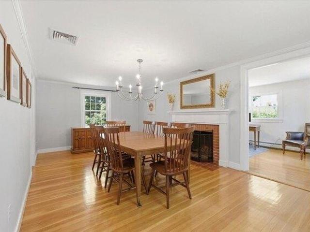 house with 4 bedroom, Westwood MA ES105193157