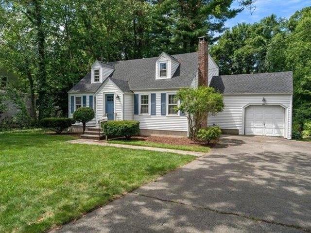 house with 4 bedroom, Westwood MA ES105104949