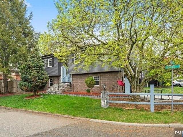 house with 4 bedroom, Westwood NJ DLS102255261