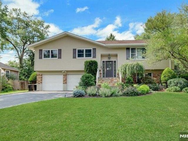 house with 4 bedroom, Westwood NJ DS104442930