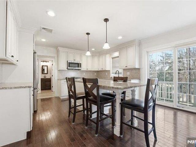 house with 4 bedroom, Westwood NJ ES104445431