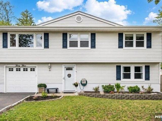 house with 4 bedroom, Westwood NJ ES105203285