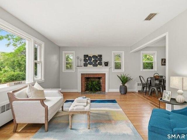 house with 4 bedroom, Wethersfield CT DLS102729290