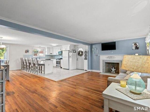 house with 4 bedroom, Wethersfield CT ES103188785