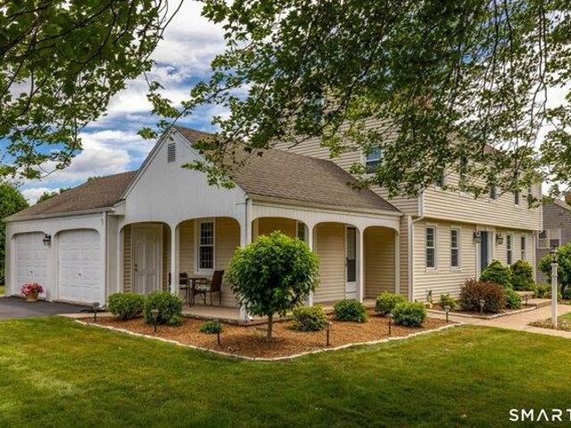 house with 4 bedroom, Wethersfield CT ES104812077