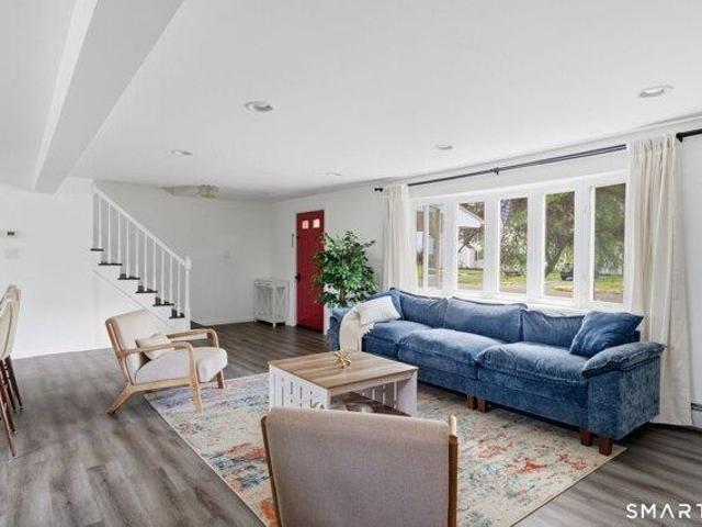 house with 4 bedroom, Wethersfield CT ES105115406