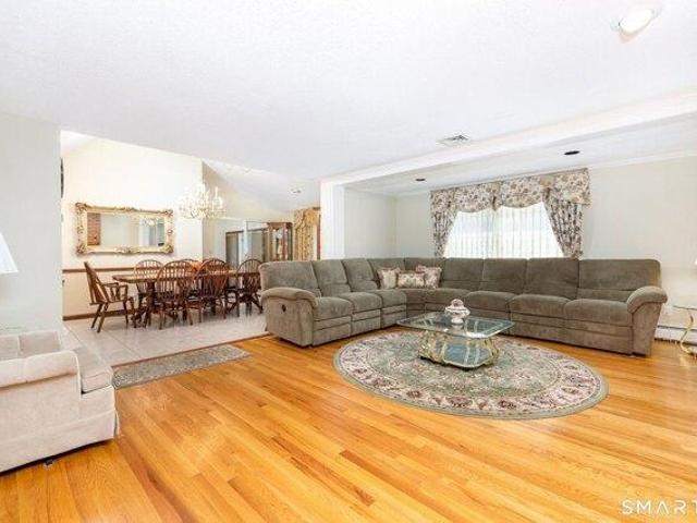house with 4 bedroom, Wethersfield CT ES105144816