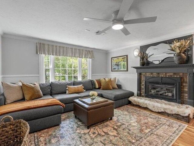 house with 4 bedroom, Weymouth MA DS103249891