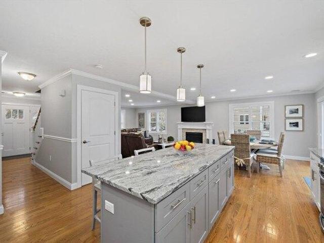 house with 4 bedroom, Weymouth MA ES103016259