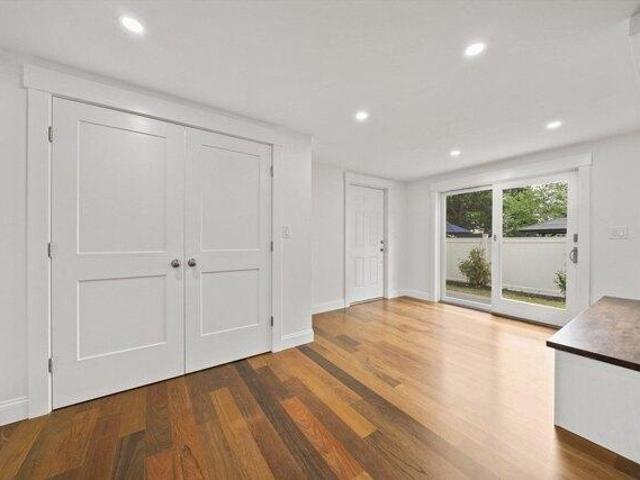 house with 4 bedroom, Weymouth MA ES105123554
