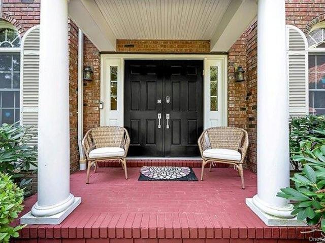 house with 4 bedroom, White Plains NY ES104922259