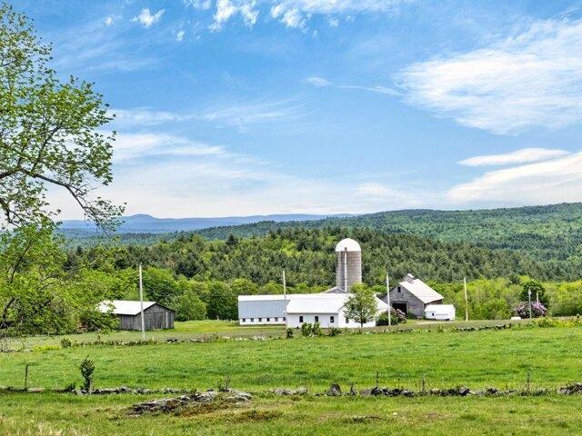 house with 4 bedroom, Whitingham VT ES104299558
