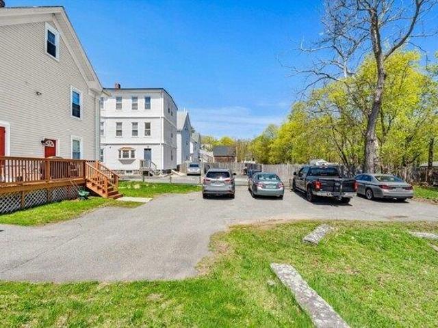 house with 4 bedroom, Whitman MA ES103250371