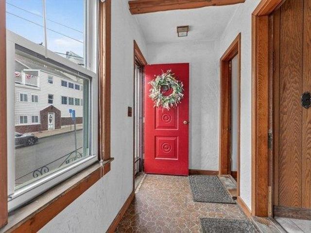 house with 4 bedroom, Winthrop MA ES103662408