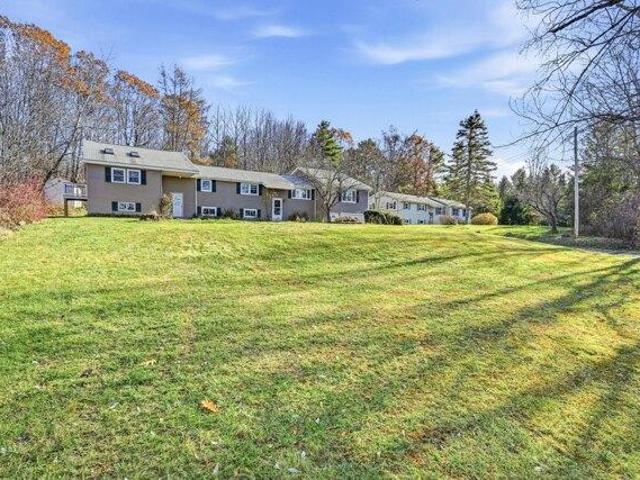house with 4 bedroom, Winthrop ME ES105158110
