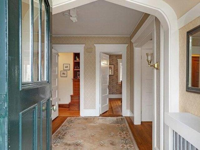 house with 4 bedroom, Winchester MA DLS103074559