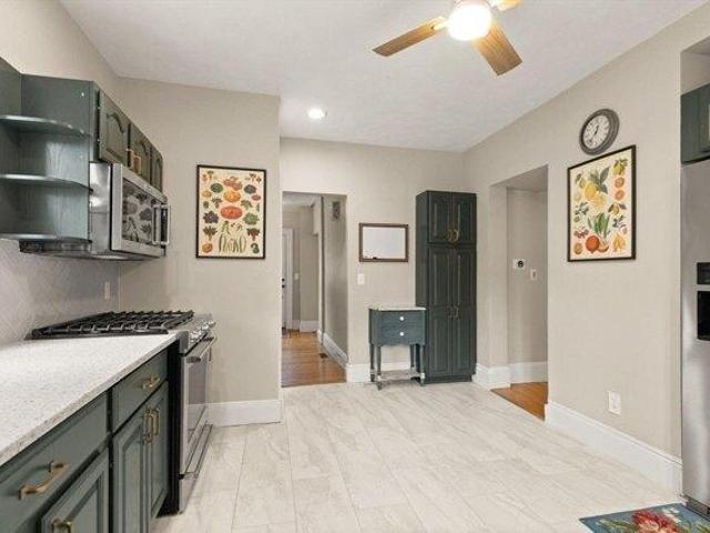 house with 4 bedroom, Winchester MA ES104043490