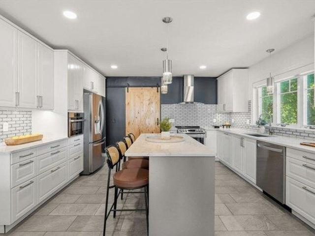 house with 4 bedroom, Winchester MA ES104237089