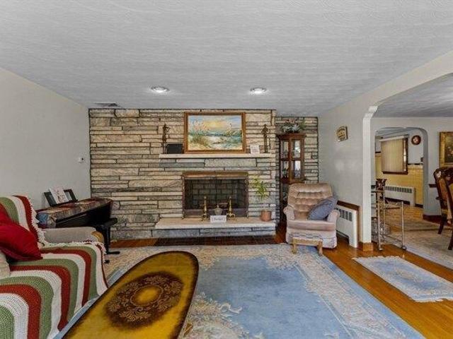 house with 4 bedroom, Winchester MA ES105093486