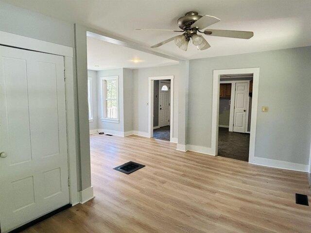 house with 4 bedroom, Winchester NH ES103434823