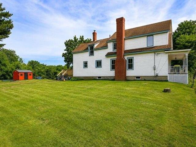 house with 4 bedroom, Windham ME ES104512520