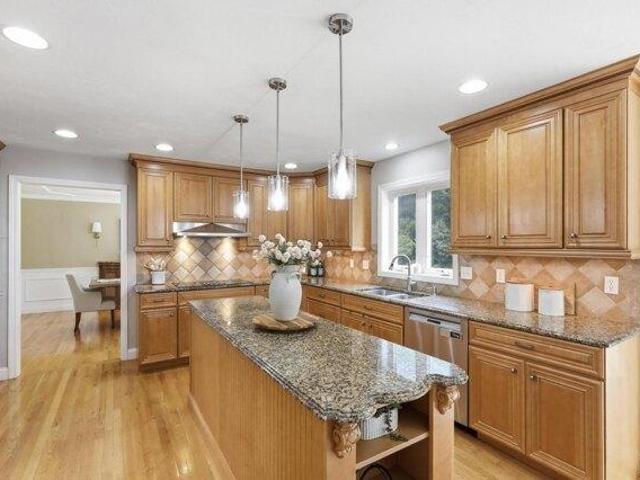 house with 4 bedroom, Windham NH ES104480012