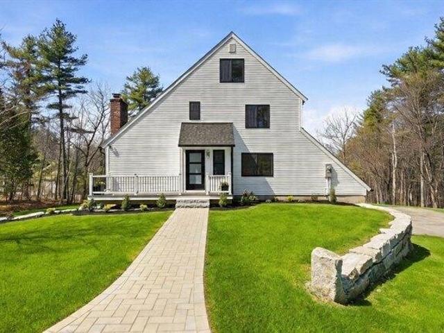 house with 4 bedroom, Windham NH ES104812187