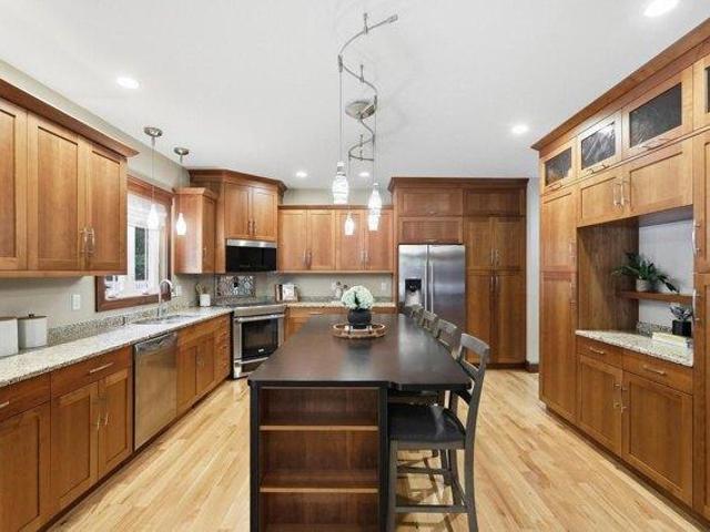 house with 4 bedroom, Windham NH ES105114969