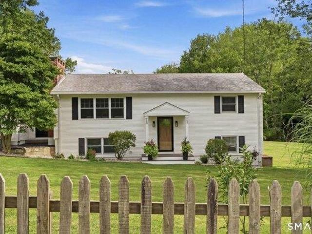 house with 4 bedroom, Windham CT ES104831008