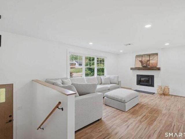 house with 4 bedroom, Windham CT ES105143663