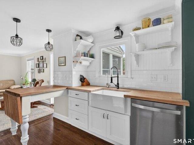 house with 4 bedroom, Windsor CT DS103499045