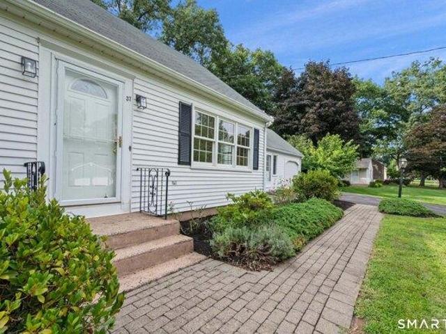 house with 4 bedroom, Windsor CT ES105116690