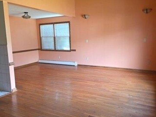 house with 4 bedroom, Windsor CT ES103439332