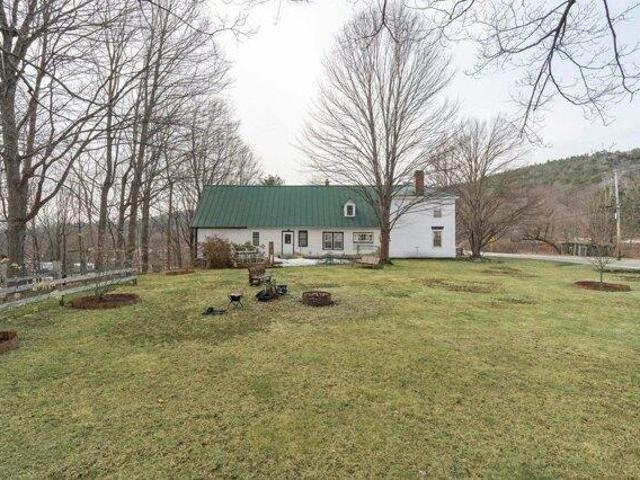 house with 4 bedroom, Windsor VT DS104408214