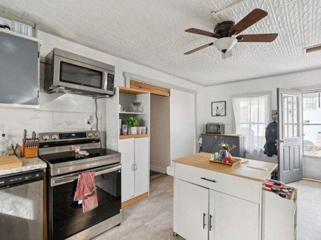 house with 4 bedroom, Windsor VT ES103886689