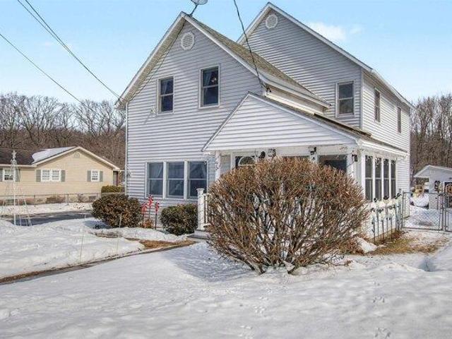 house with 4 bedroom, Winooski VT DS101896535