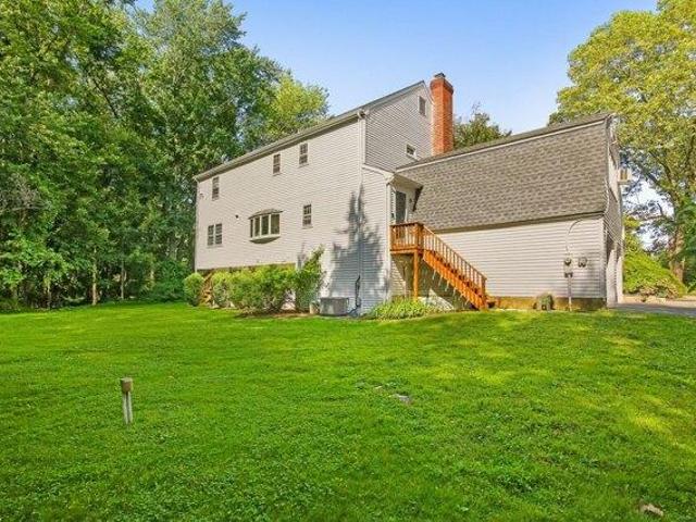 house with 4 bedroom, Wilton CT DLS102762087